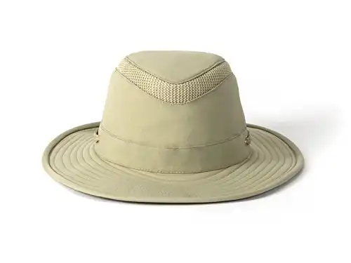20 Best Bushcraft Hats & Caps For Wilderness Survival